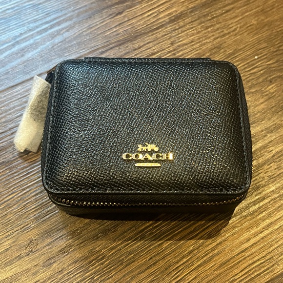 Coach | Accessories | Coach Weekly Black Crossgrain Leather Pill Box ...